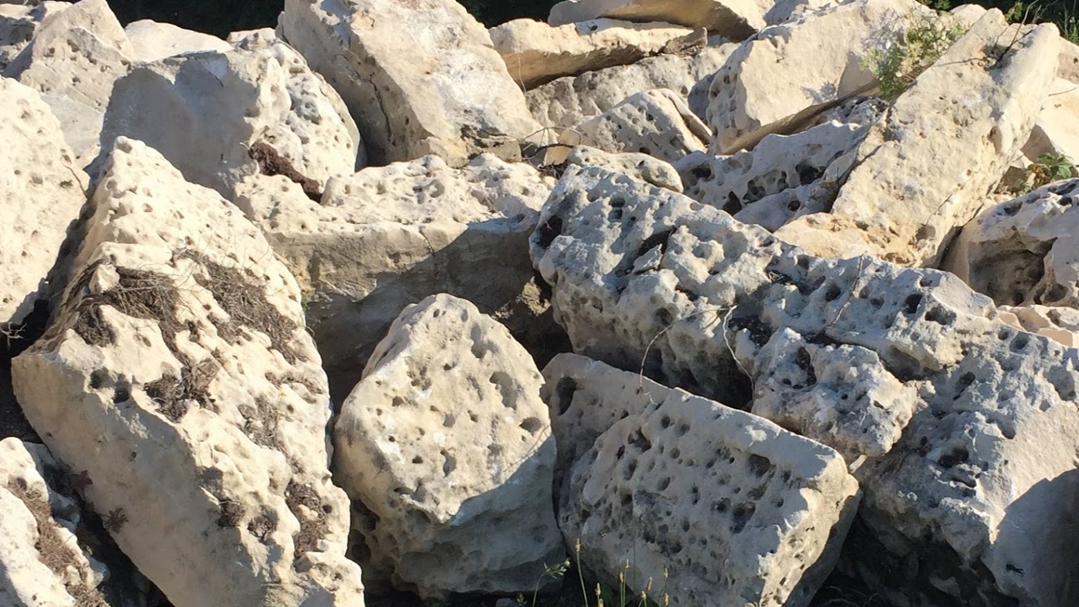 Applications Rockery and Armour 9 - Limberlost Stone | Limberlost Stone